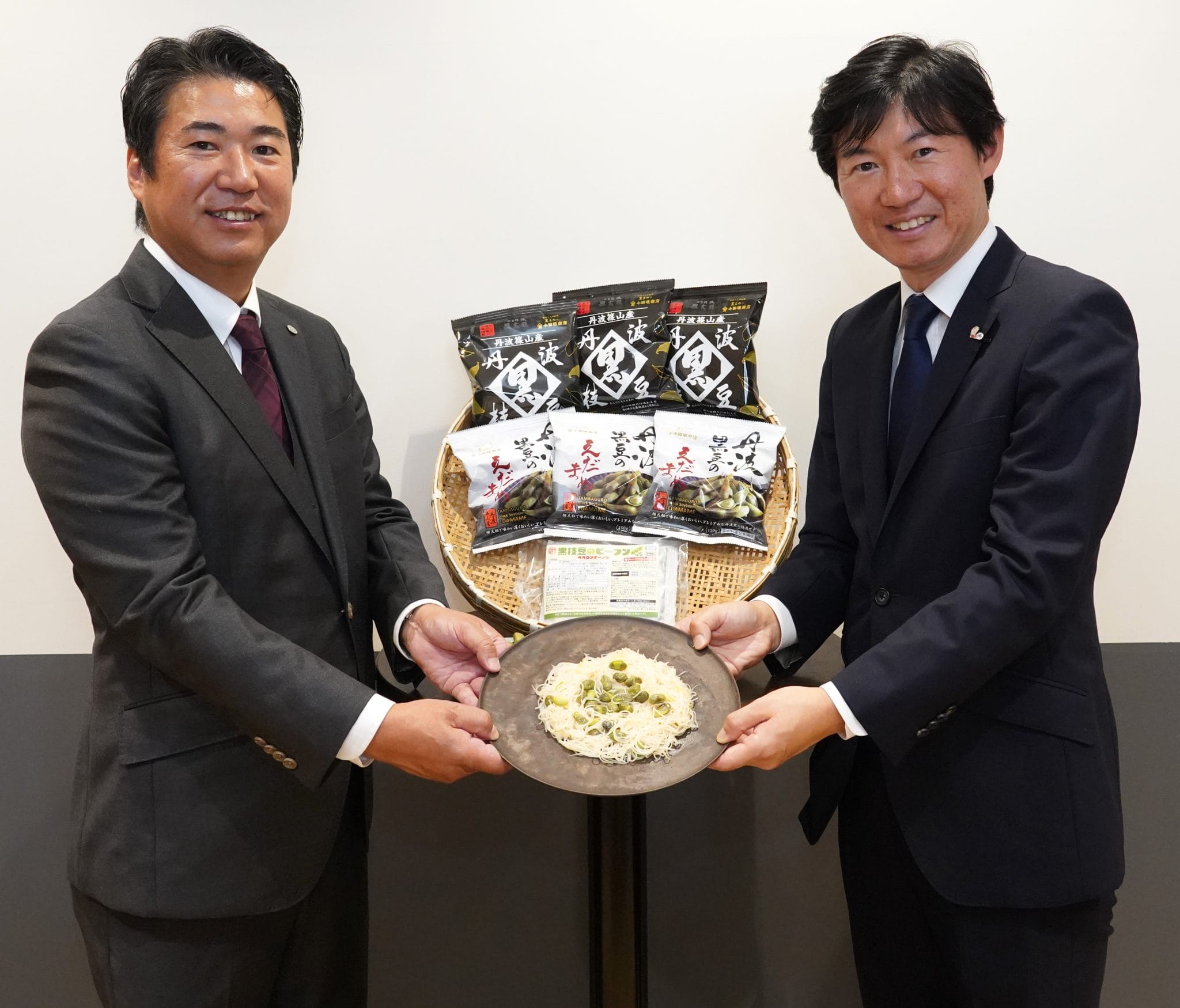 黒枝豆でペペロンチーノ風 ケンミンの「ビーフン」 2000食限定で販売 - 丹波新聞